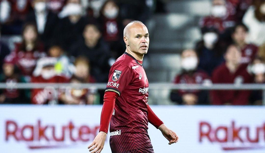 » RESMİ – Iniesta Emirates Club’da