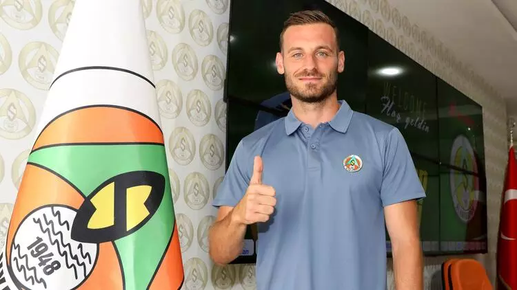 » RESMİ – Kosovalı stoper Fidan Aliti, Alanyaspor’da