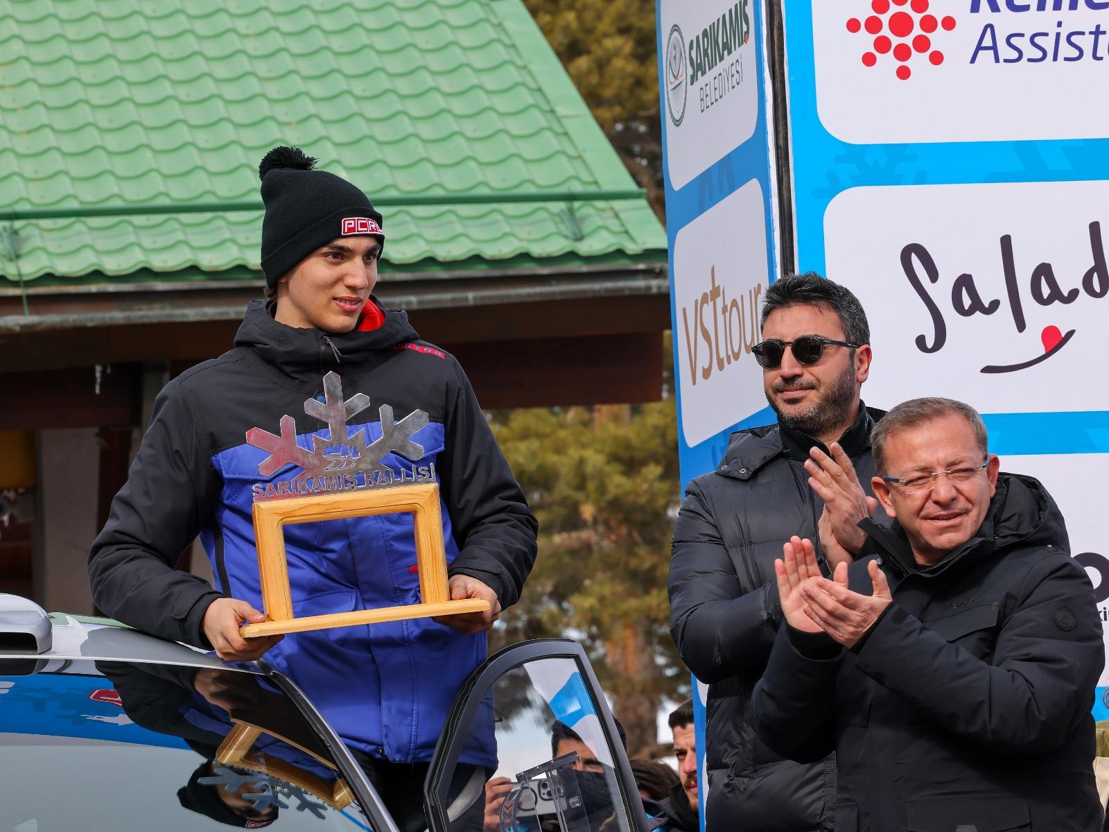 » Kardaki ralliyi 18 yaşındaki Kerem Kazaz kazandı